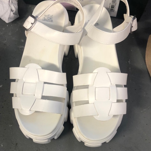 wild fable | Shoes | Wild Fable Avril White Platform Sandals | Poshmark